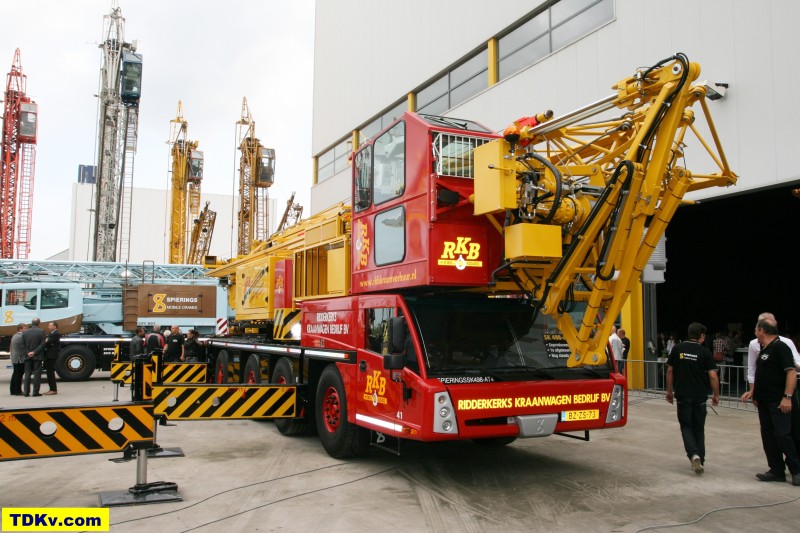 Spierings mobile tower crane SK498-AT4 from RKB | Equipment Handbooks