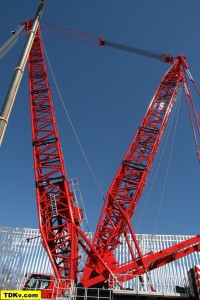 Liebherr LR 11000 crawler crane | Equipment Handbooks
